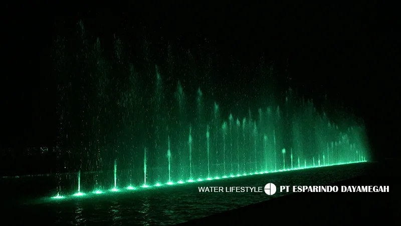 Air Mancur Menari Kenjeran Surabaya (Dancing Fountain At Kenjeran ...