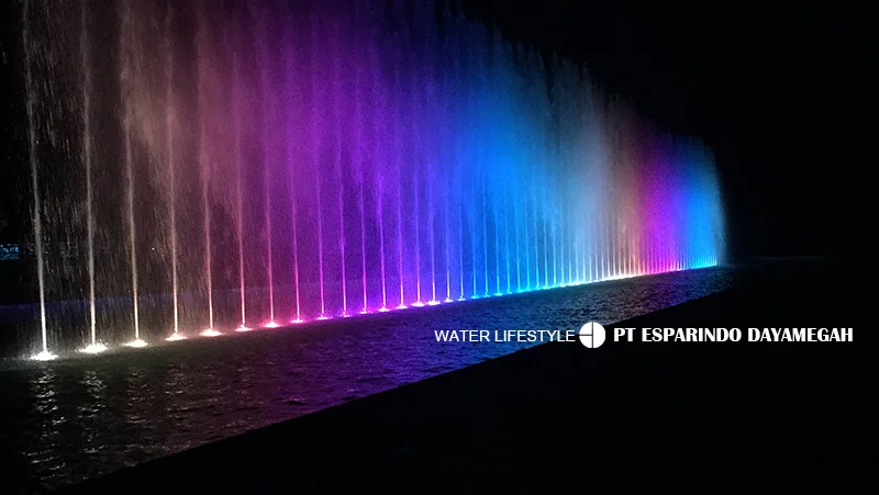 Air Mancur Menari Kenjeran Surabaya (Dancing Fountain At Kenjeran ...