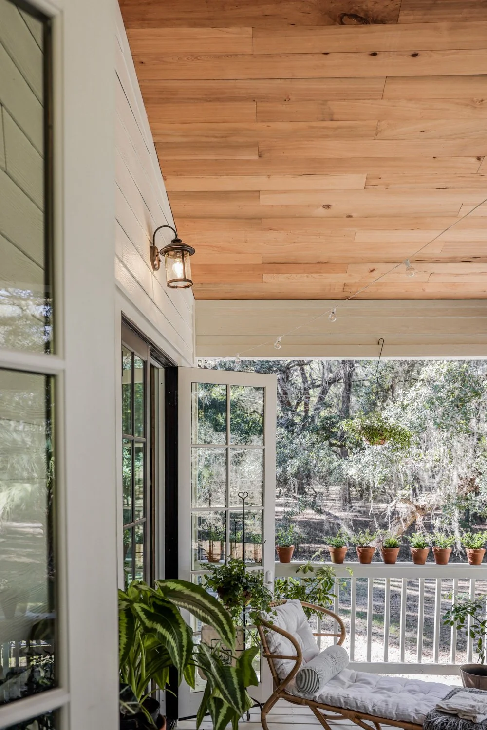 Simple, Intentional Exterior Lighting — The Tiny Canal Cottage