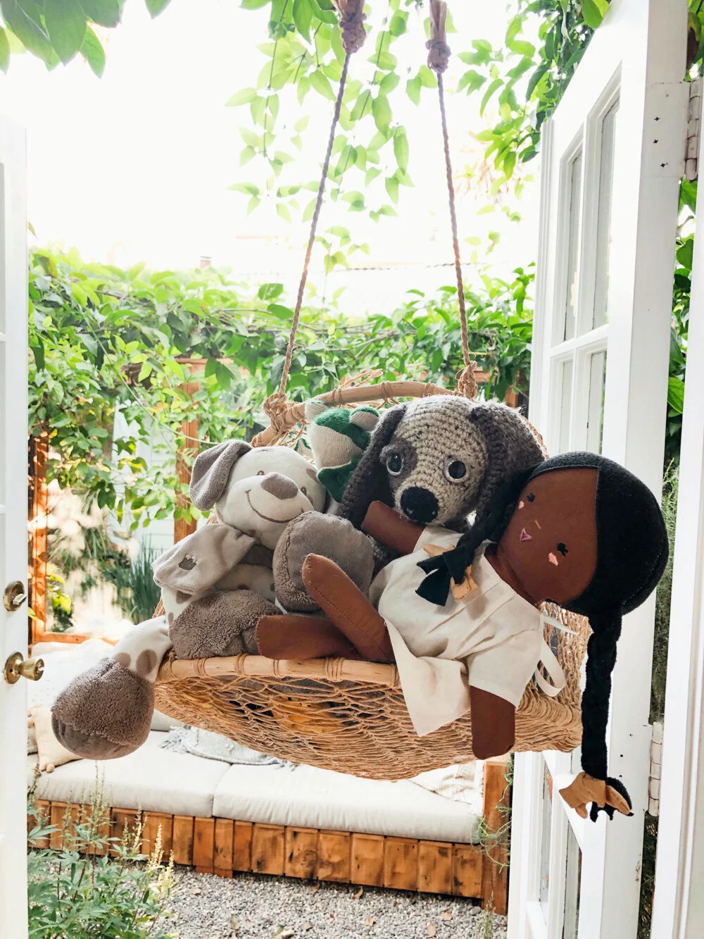 VINTAGE AND HANDMADE HOMEWARES FOR SMALL SPACES (ROUNDUP 3) — The Tiny ...