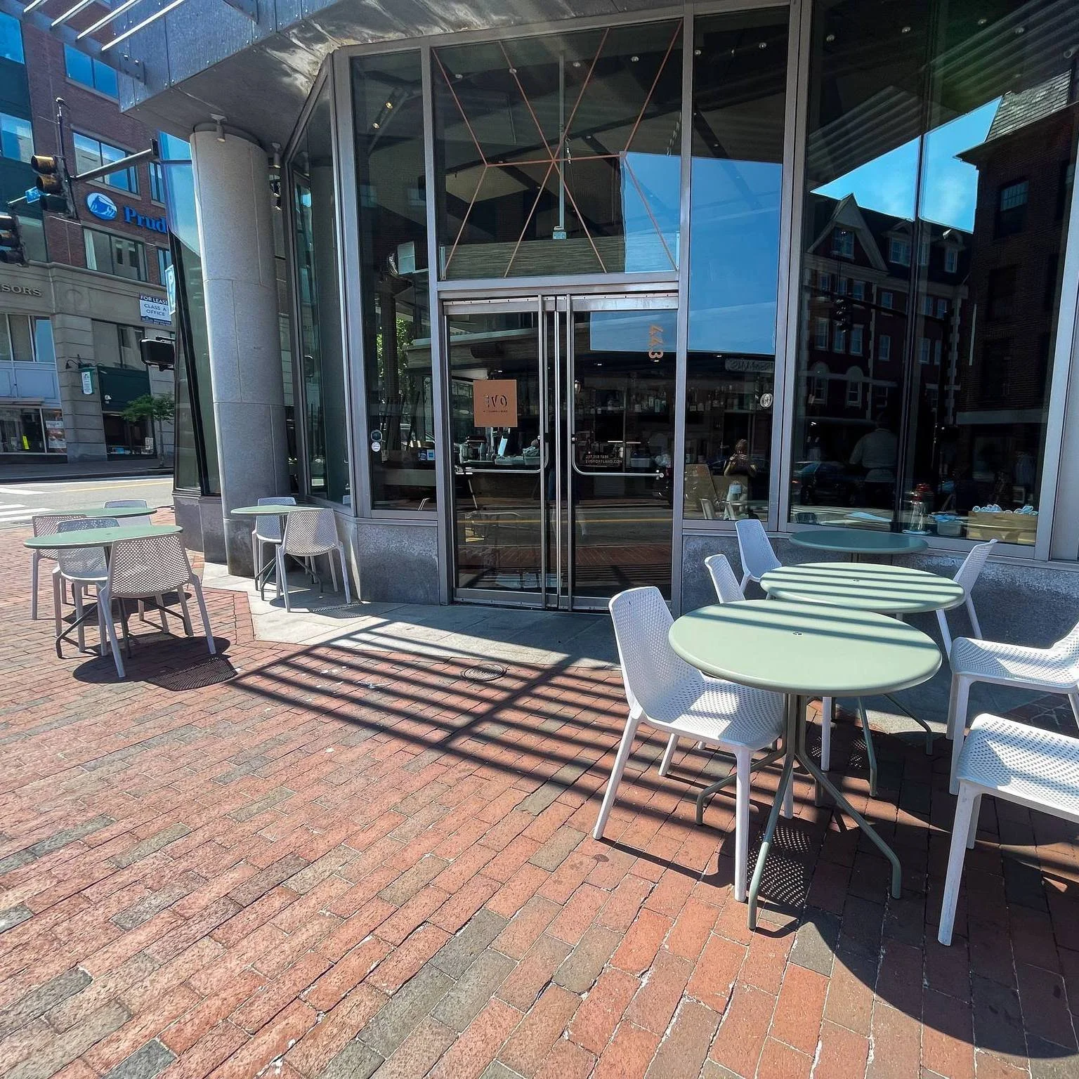 Evo Kitchen + Bar — Restaurant + Bar