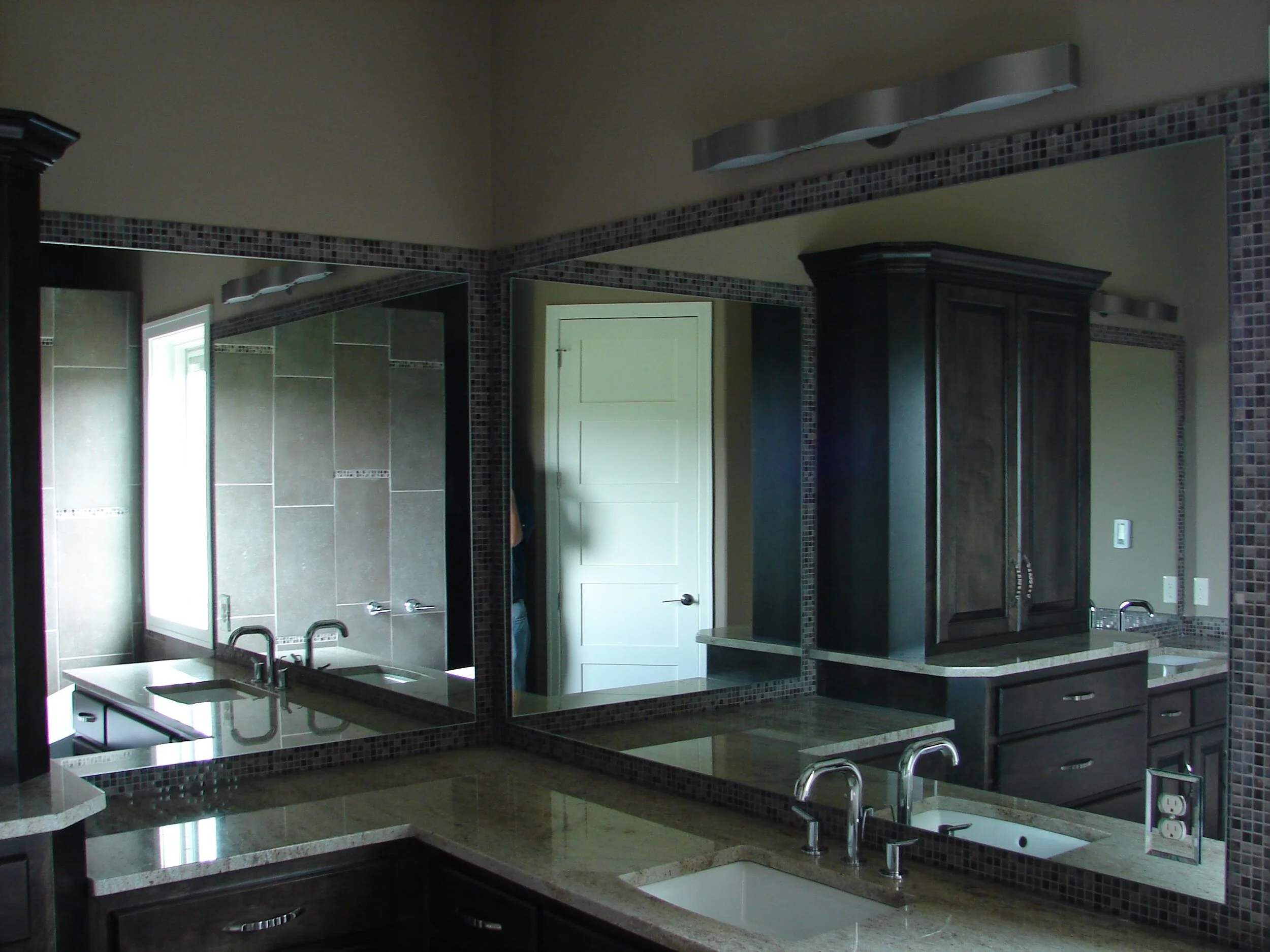 Custom Mirrors & Framed Mirrors — Elite Glass Services