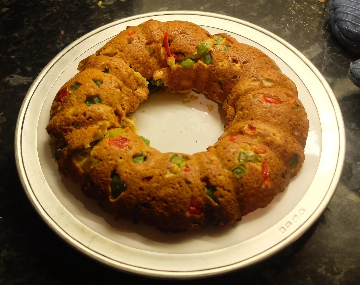 Holiday Almanac December 28: Festive Corn Ring with Creamed Turkey ...