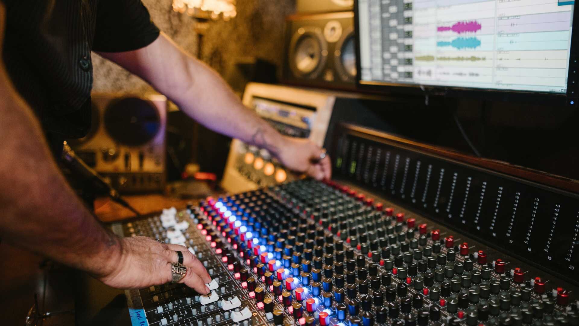 How To Get Out Of A Rut When Mixing | Production Expert