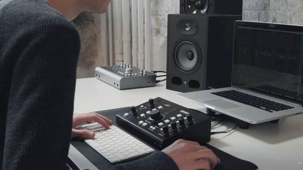 Six Monitor Controllers You Need To Check Out In 2022 | Production Expert