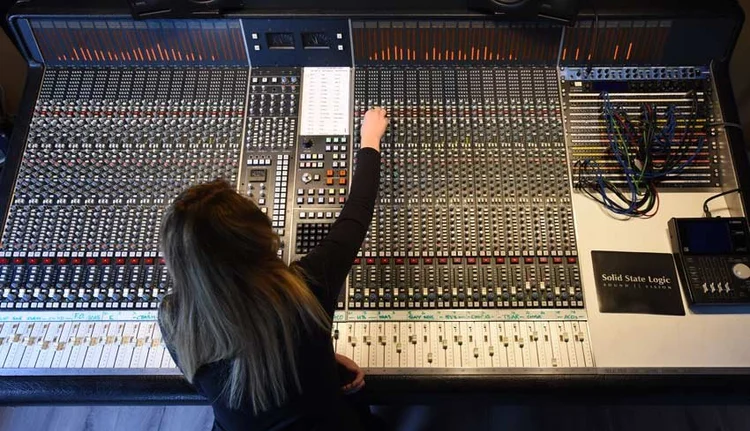 Waves SSL EV2 Channel v Real SSL4000E - The Results | Production Expert