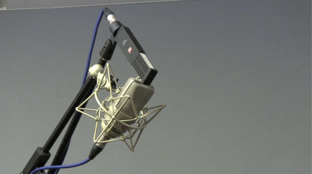 5 Ways Inverting Polarity Helps Audio Engineers | Production Expert