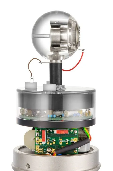 Neumann Brings Back a Recording Icon with the M 50 V Tube Microphone ...