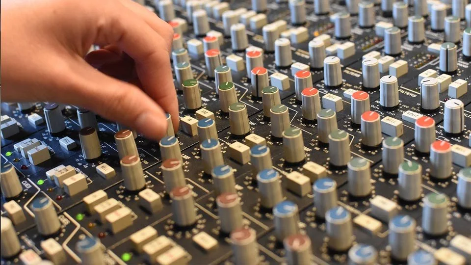 Waves SSL EV2 Channel - We Compare To A Real SSL4000E | Production Expert