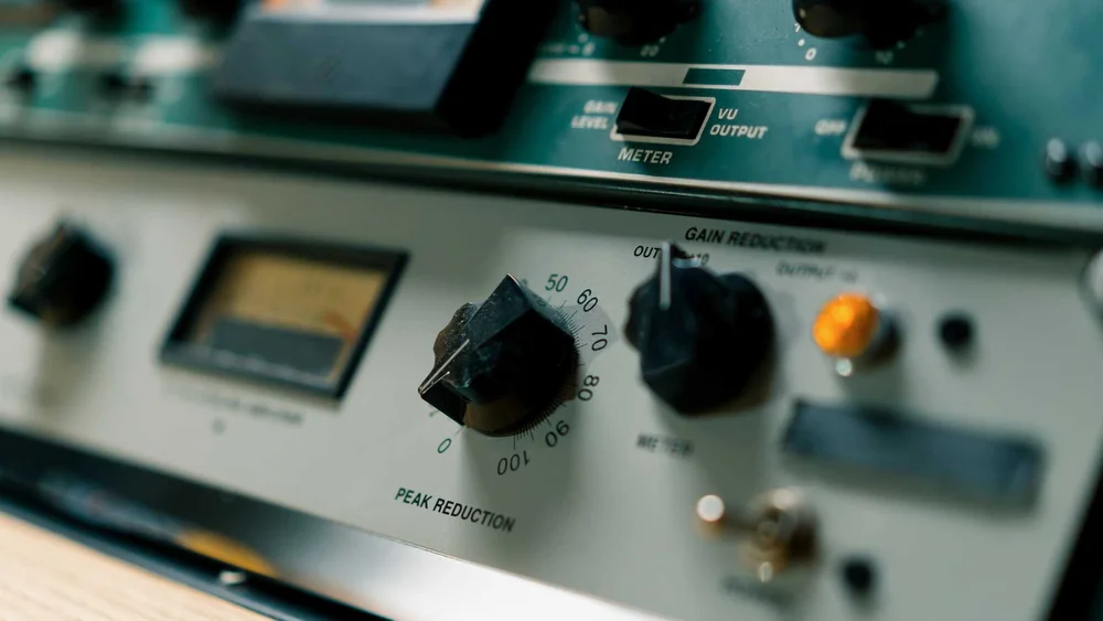 From Abbey Road To AI: How Recording a Band Has Evolved Since the 1950s ...