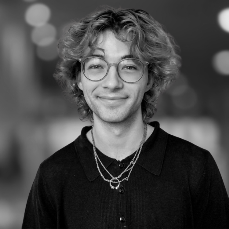 Adult Improv Classes — CSz Philadelphia