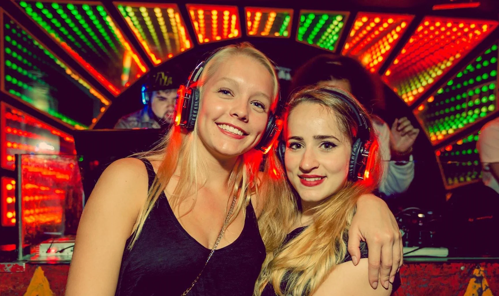 Silent Disco, Party and Event hire. Unmatched quality, 10+ years of ...