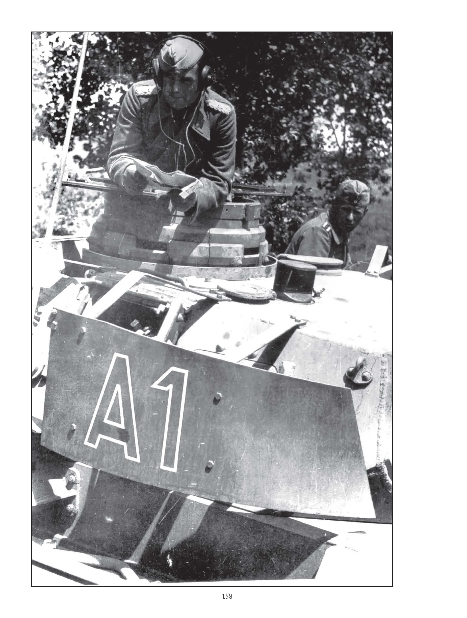PANZERKAMPFGRUPPE STRACHWITZ: A PHOTOGRAPHIC STUDY OF THE BATTLES FOR ...