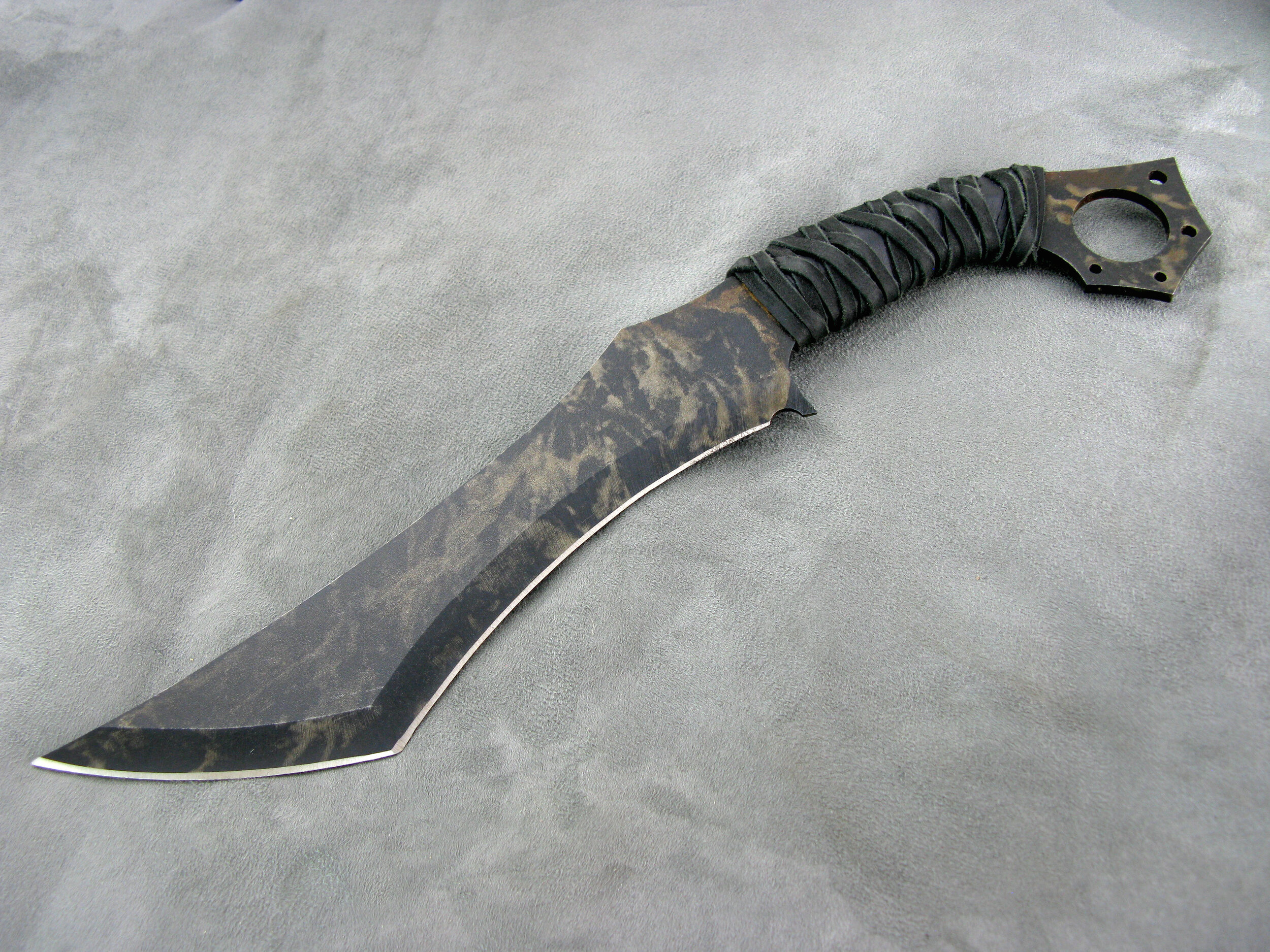 Knives — Archangel Steel