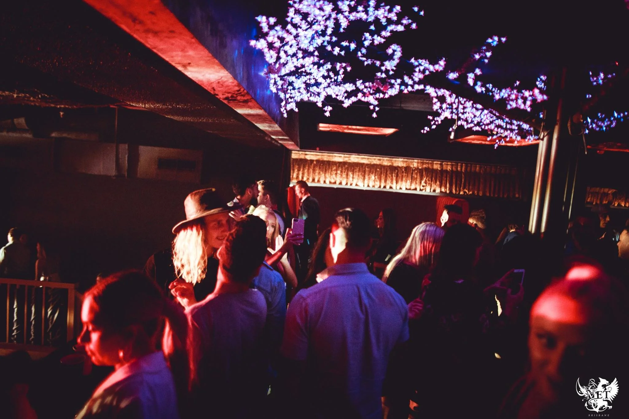 VIP PACKAGES — The MET Brisbane