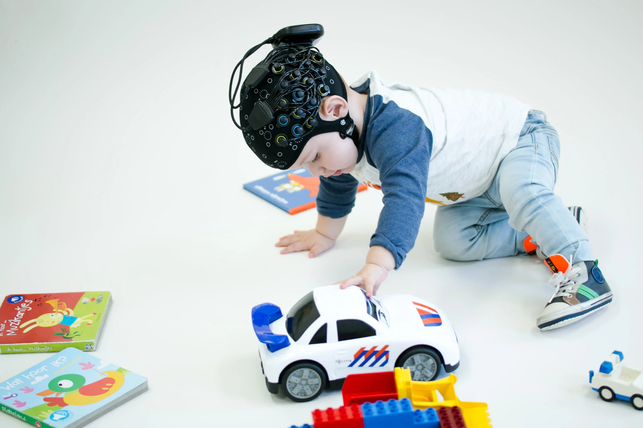 fNIRS for children with Artinis Brite - Artinis Medical Systems | fNIRS ...