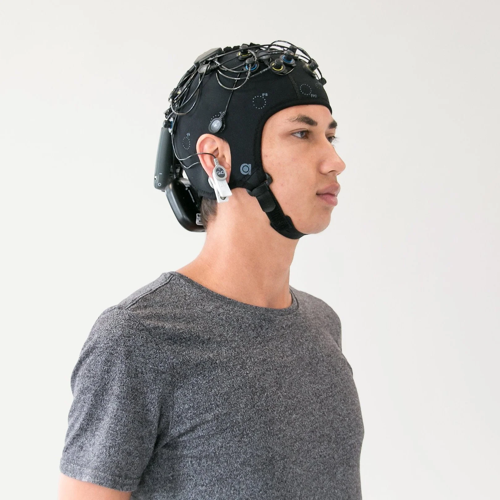 Introduction to multimodal fNIRS — EEG measurements - Artinis Medical ...