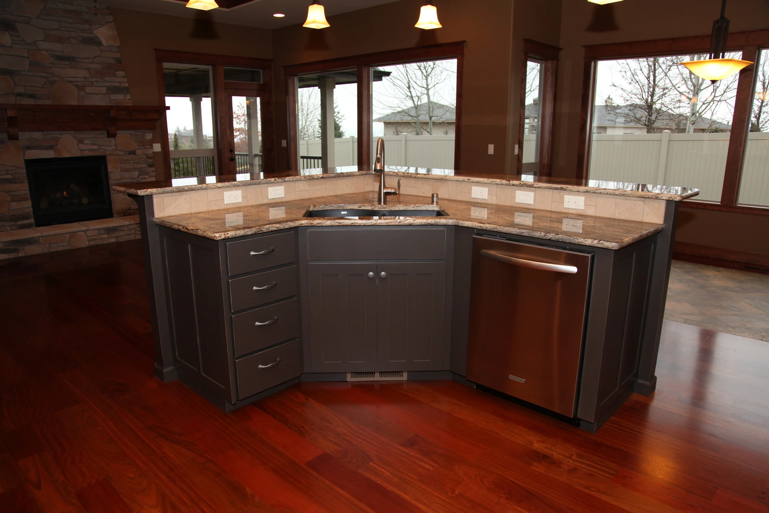 Kitchen Gallery pg — United Floor Covering