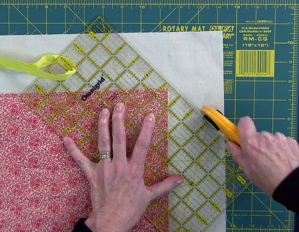 Easy No Binding Self-Mitered Placemats — Chatterbox Quilts