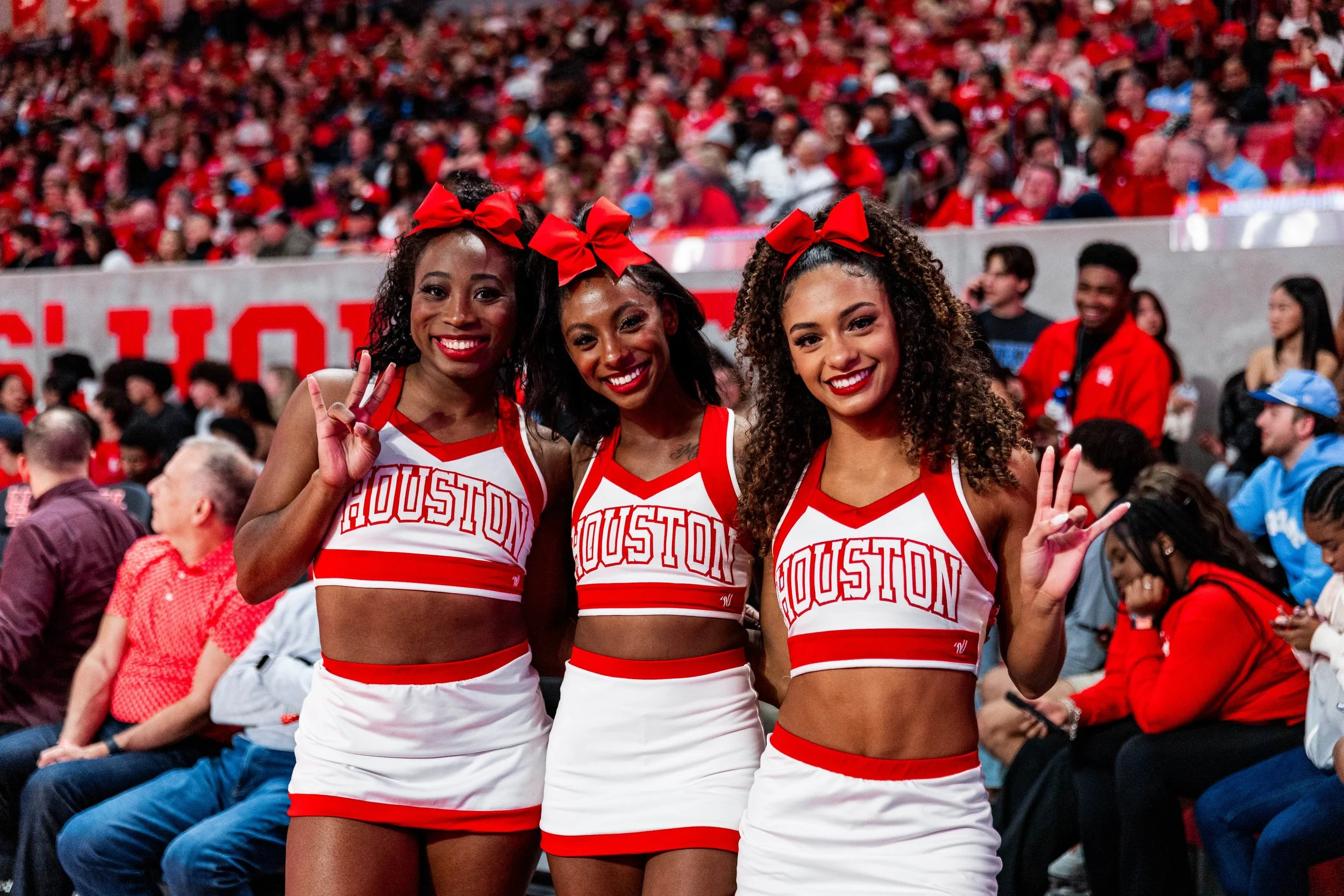 Cheer — UH Bands and Spirit Groups