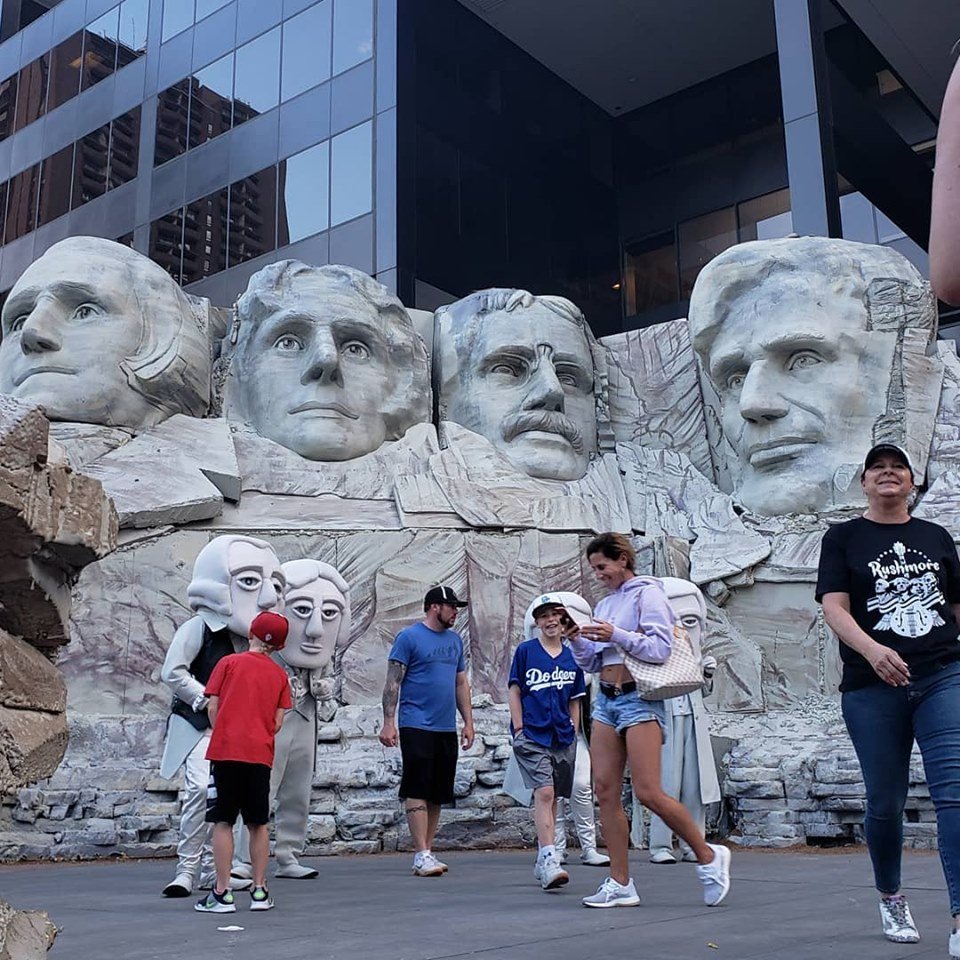 Mount Rushmore Sculptures: Iconic Public Art — Mecca Design & Production