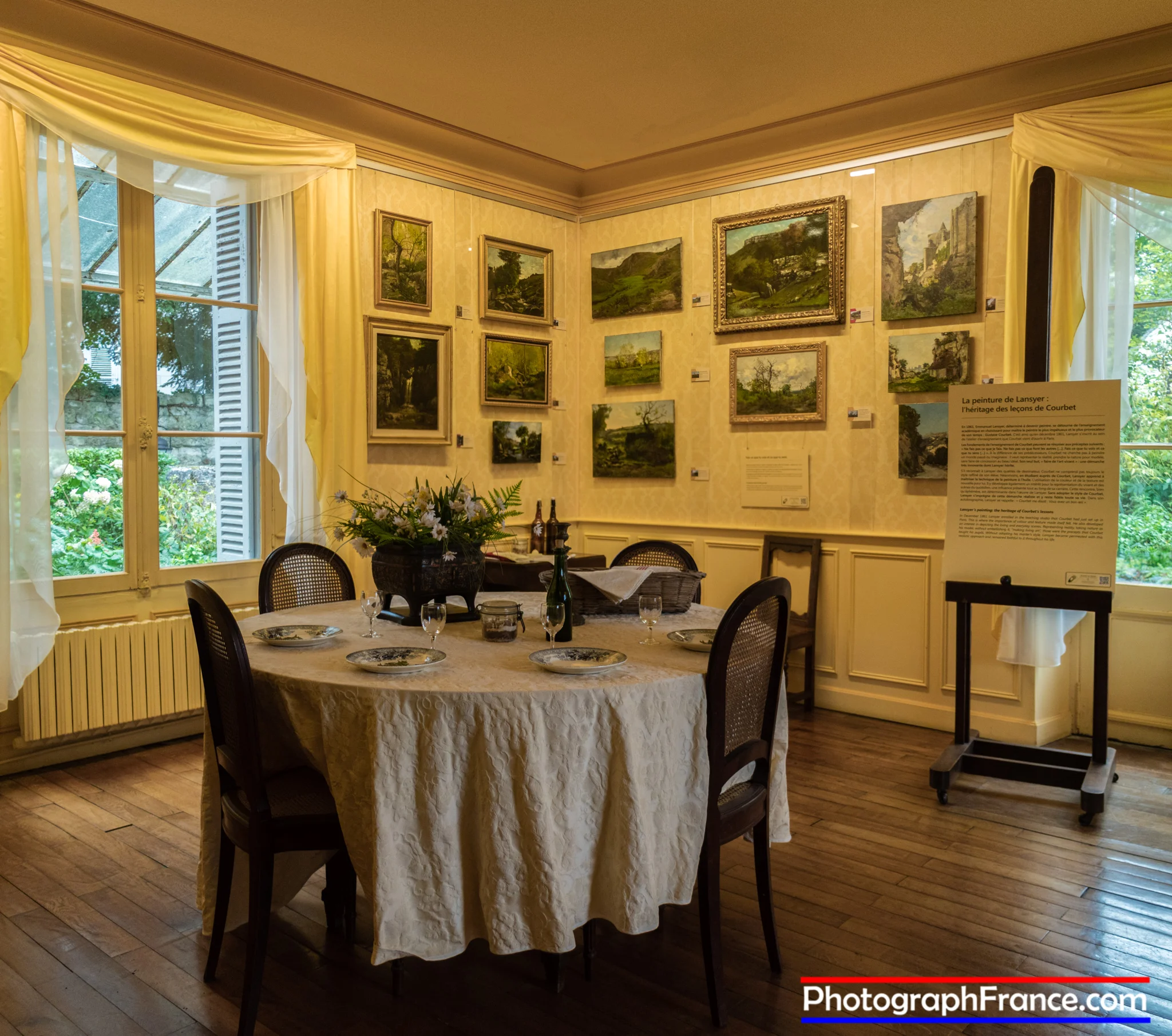 Soul Food. Loches. — Photograph France