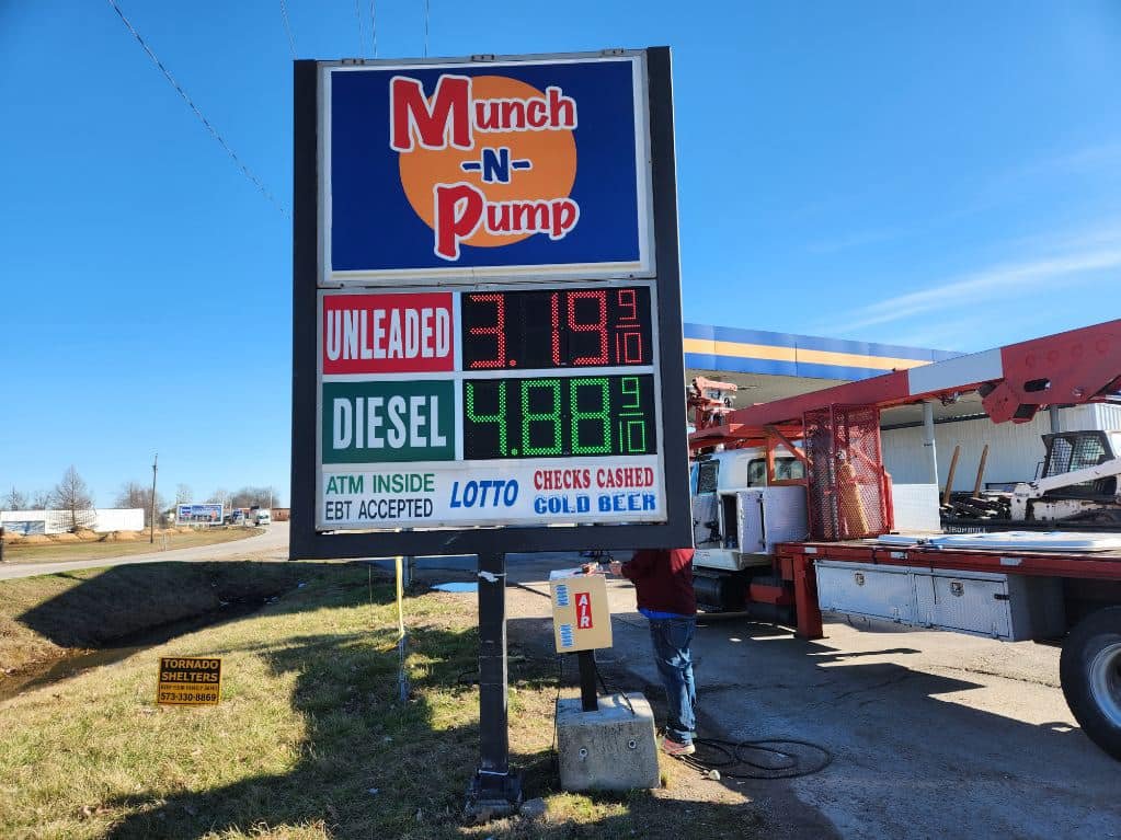 See Styles of Signs Offered by Southeast Signs and Graphics — Southeast ...