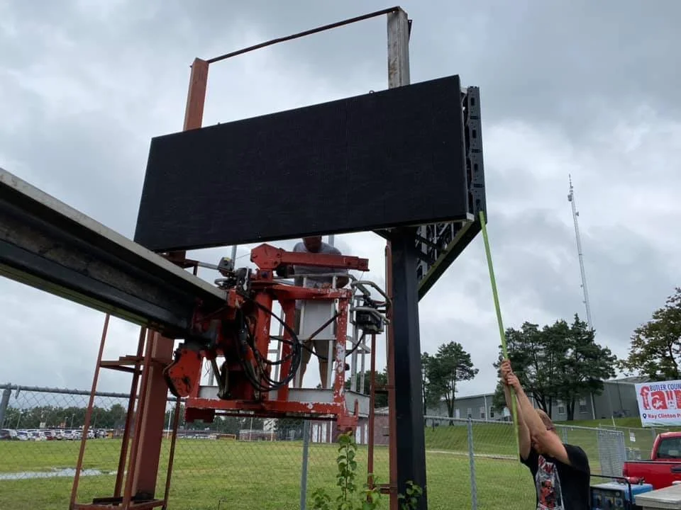 See Styles of Signs Offered by Southeast Signs and Graphics — Southeast ...