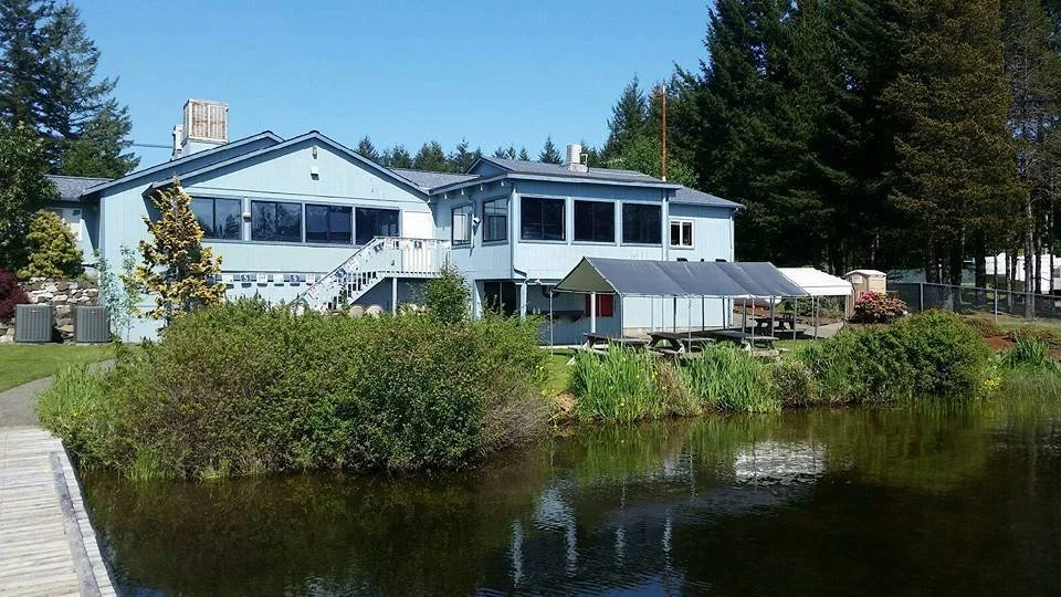 Spencer Lake Bar & Grill — Explore Hood Canal