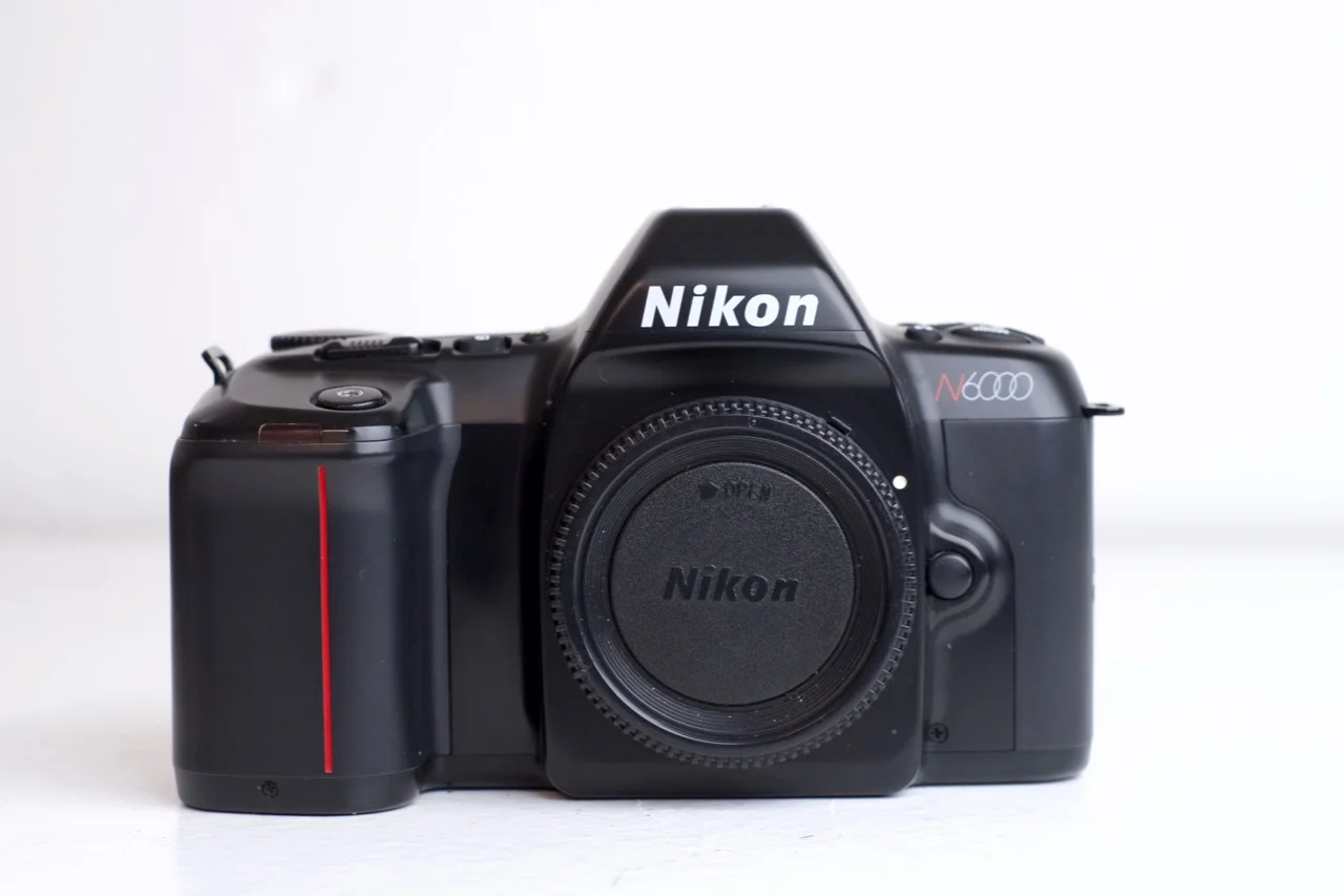 Nikon N6000 35mm Film SLR Camera with Body Cap — F Stop Cameras