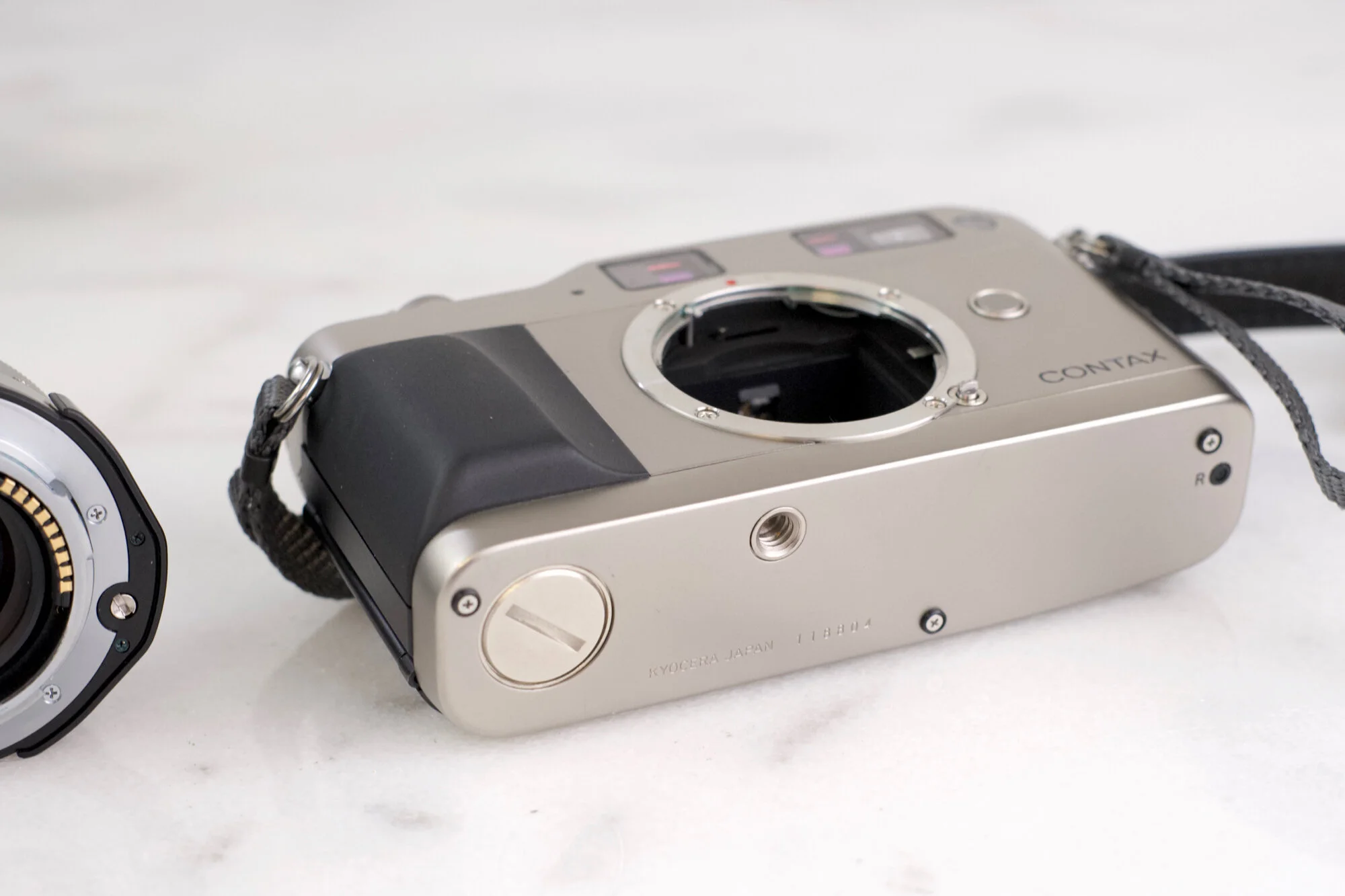 Contax G1 Green Label 35mm Film Rangefinder Camera With Carl Zeiss ...