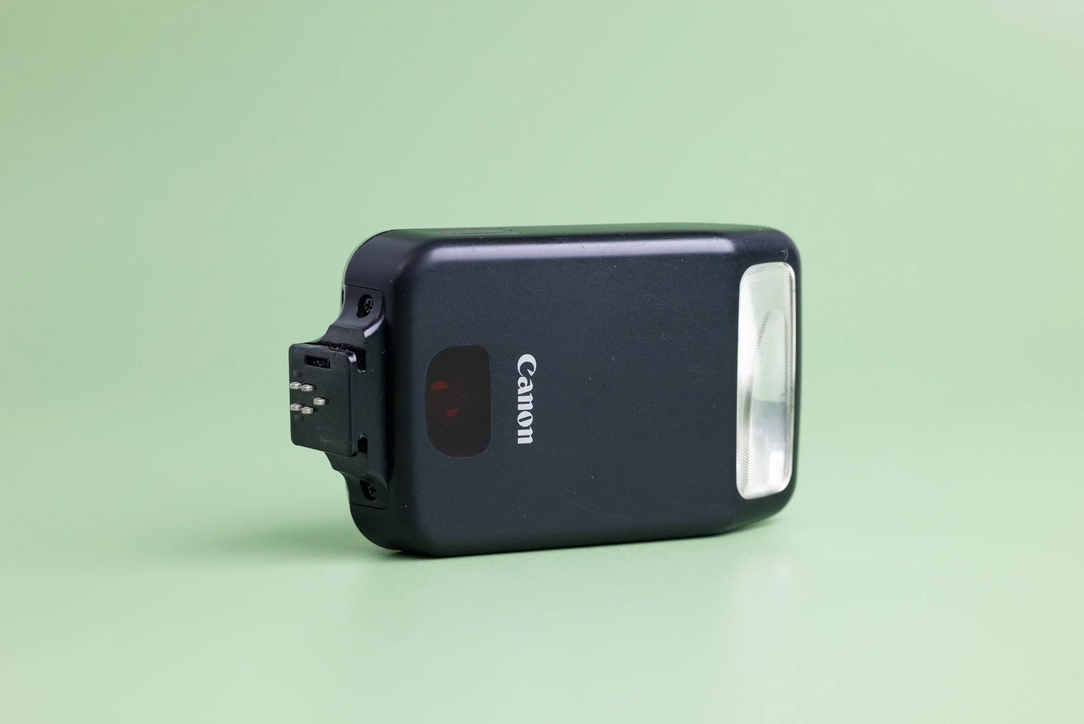 Flashes for Film and Digital Cameras — F Stop Cameras