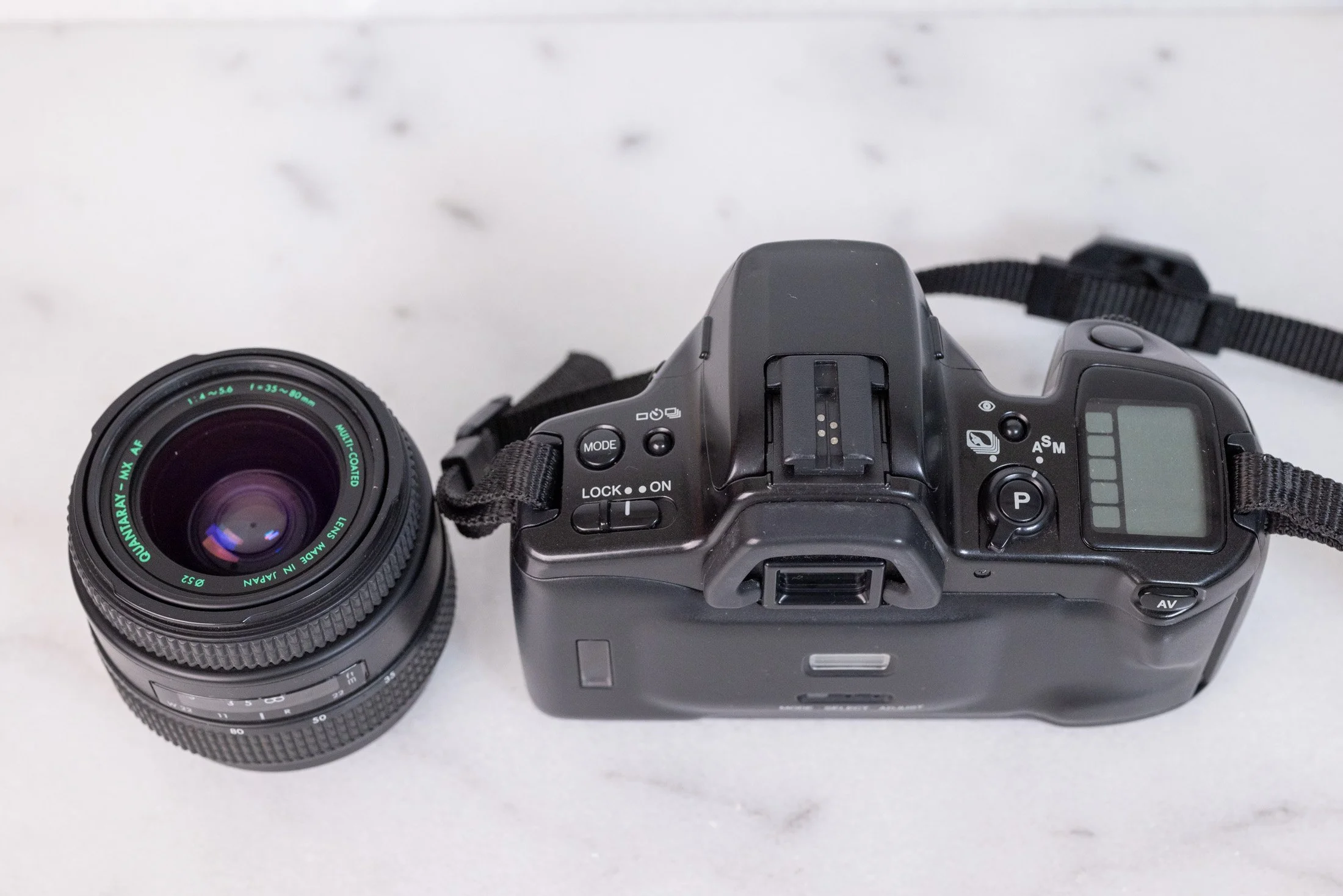 Minolta Maxxum 400 Si 35mm Film SLR Camera with Quantaray 35-80mm Zoom ...