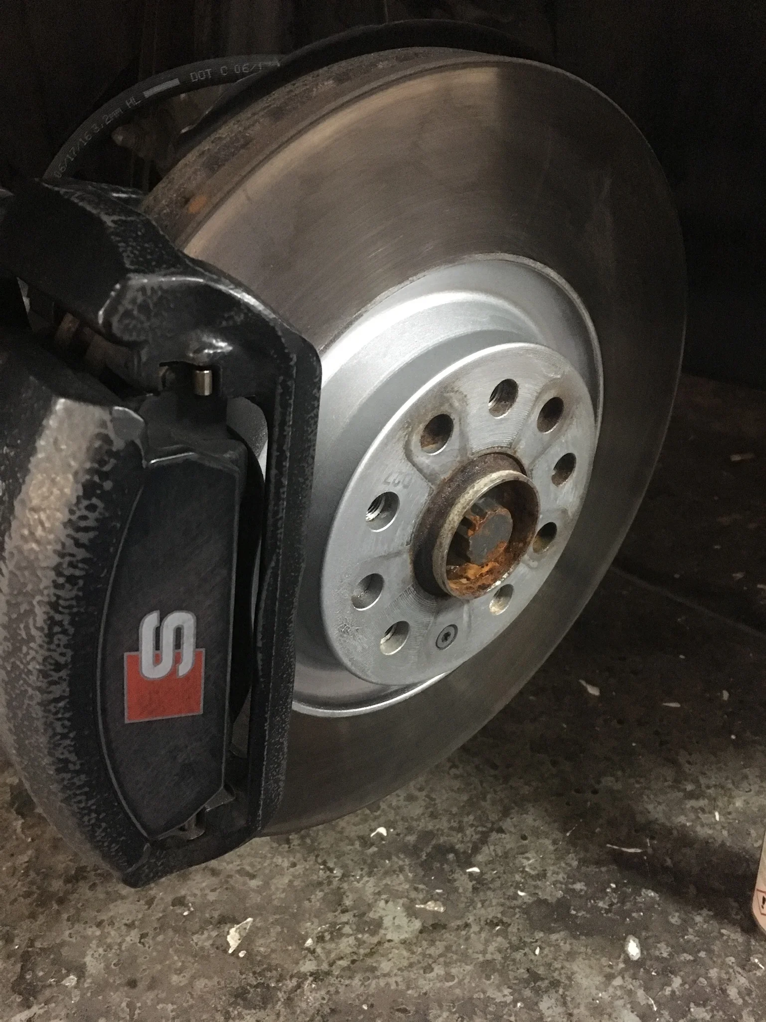 Brake Caliper/ Hub Painting — Blackout Tints & Graphics LTD