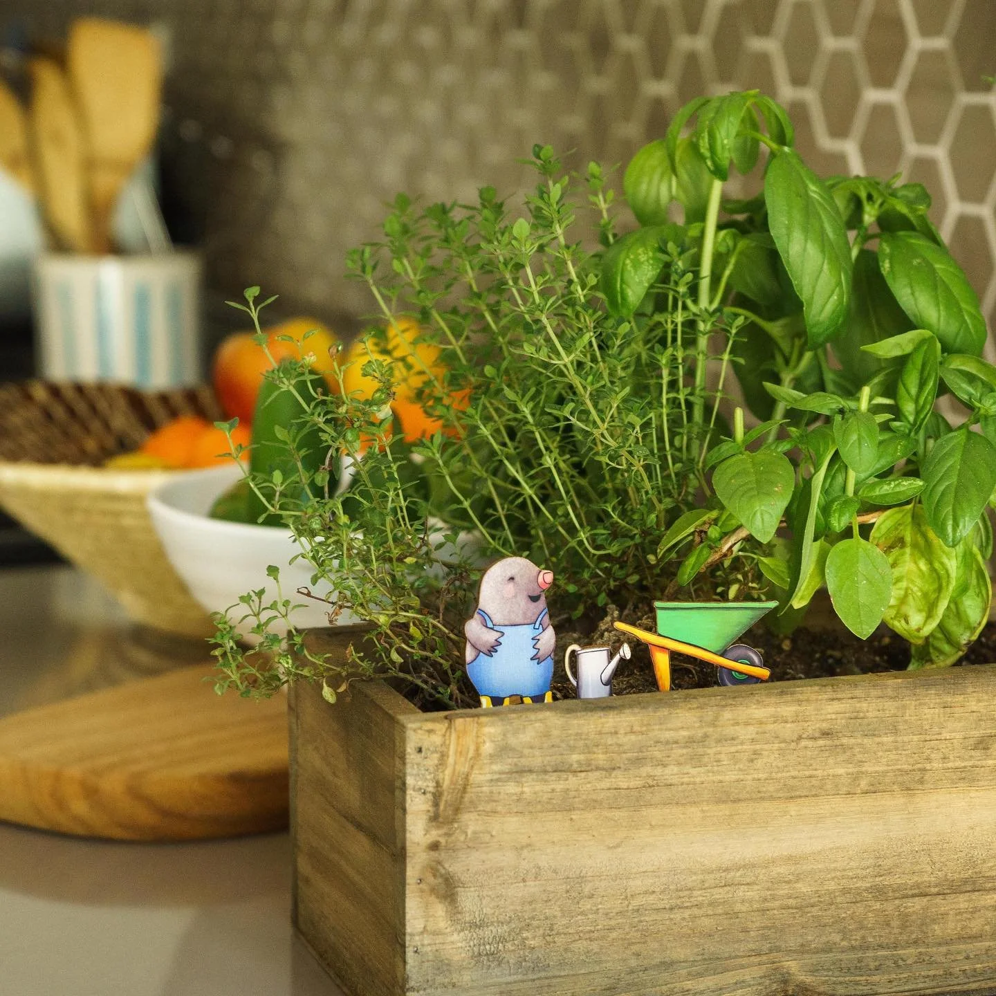 Bus Stop Bunny Fancy Plants Diorama Kit — 20 LEAGUES