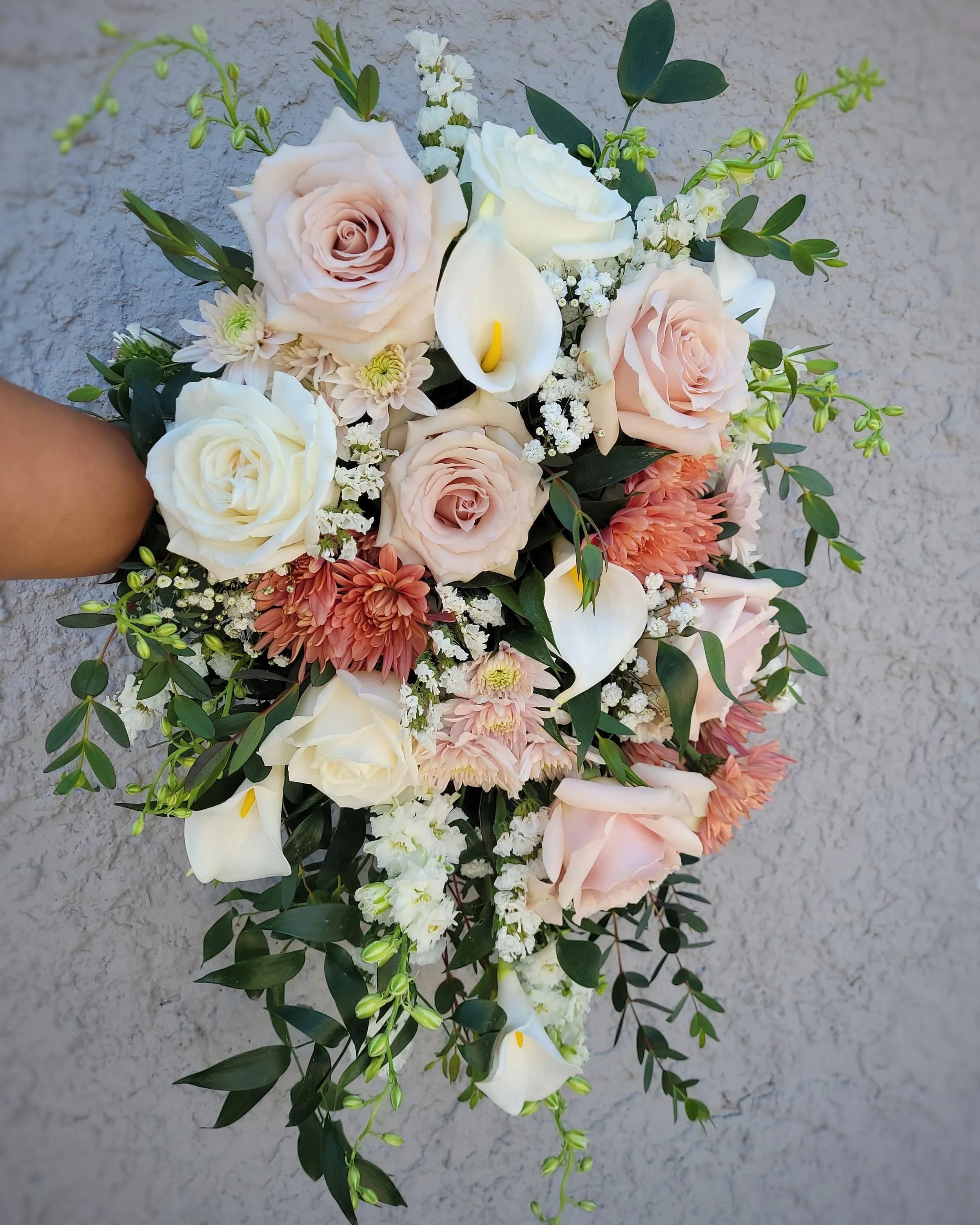 Mil-Jeanne's Flowers & Axcenz