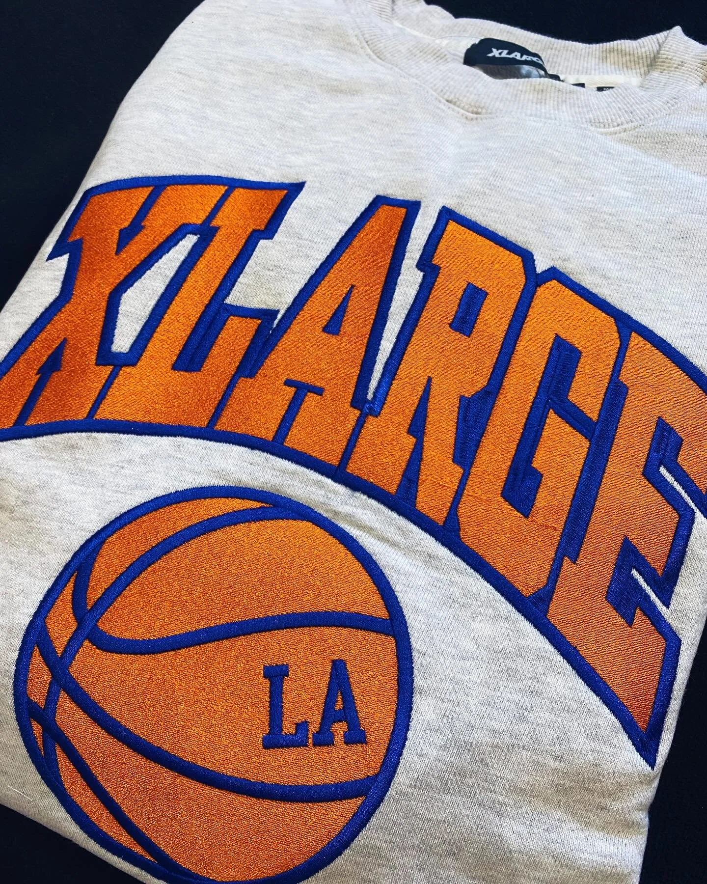 ·ONE·JAM·TART· STORE XLARGE® JAPAN RIPPER S/S TEE | BLACK