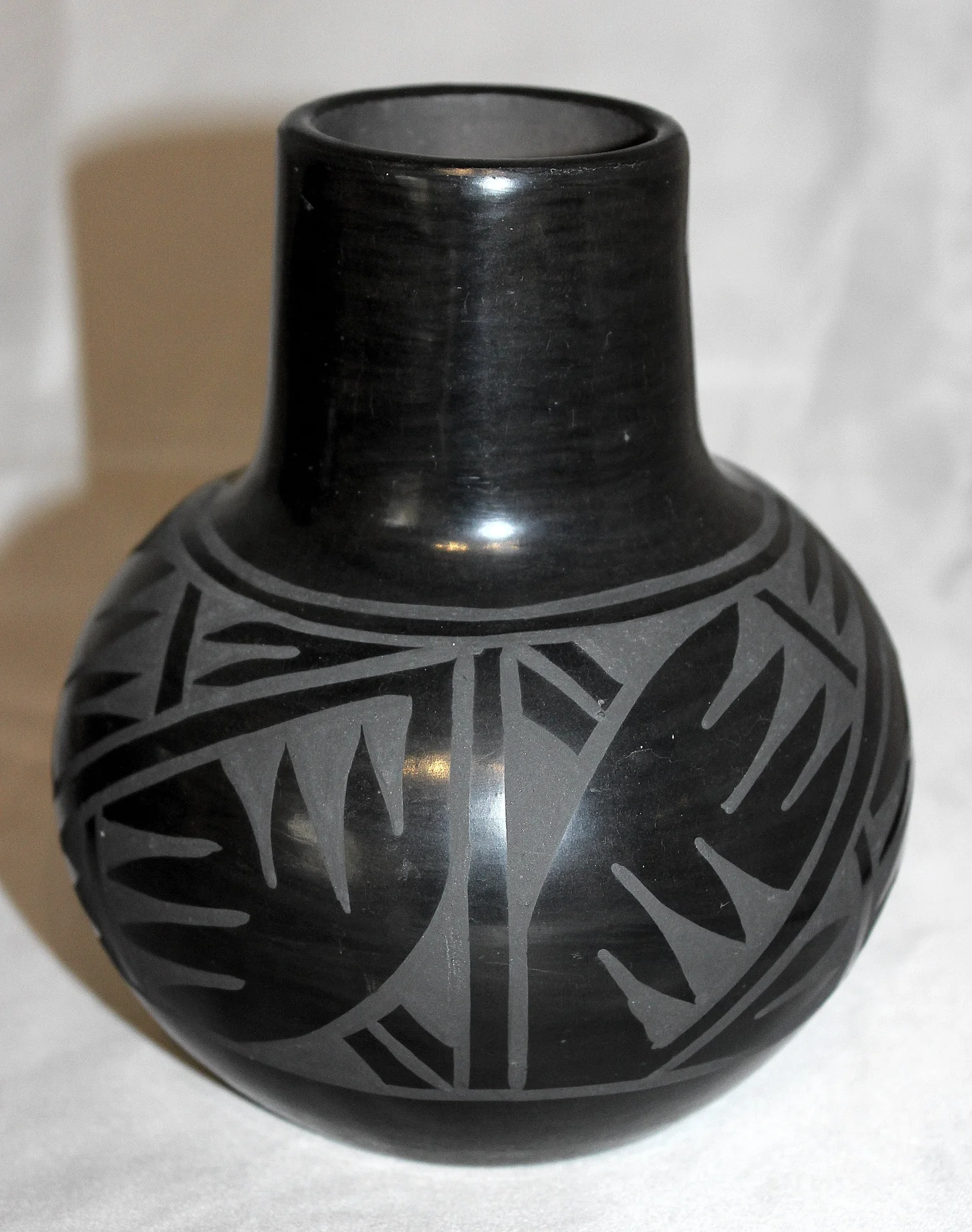 Tewa pottery — Bahti Indian Arts