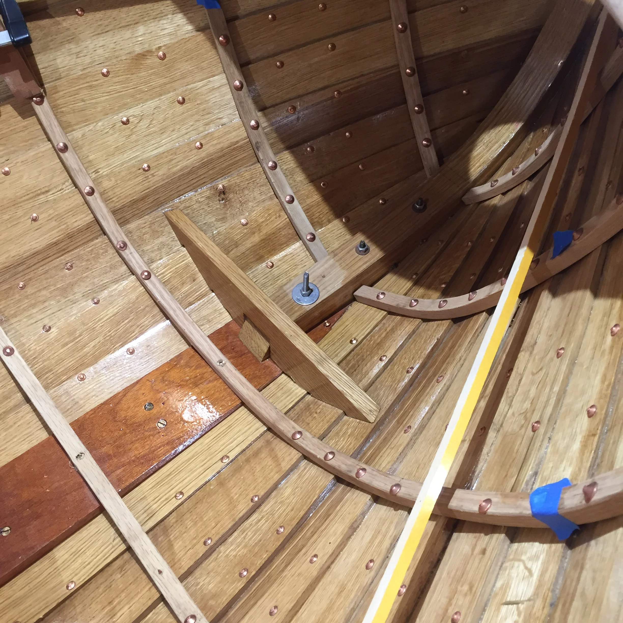 Mast step and more knees — Shipwright Skills