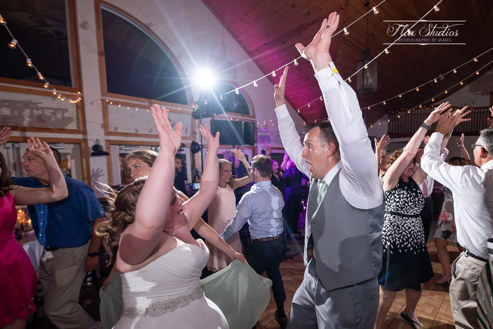 TJ + Molly | Spruce Point Inn Wedding | Boothbay, Maine Photographer ...