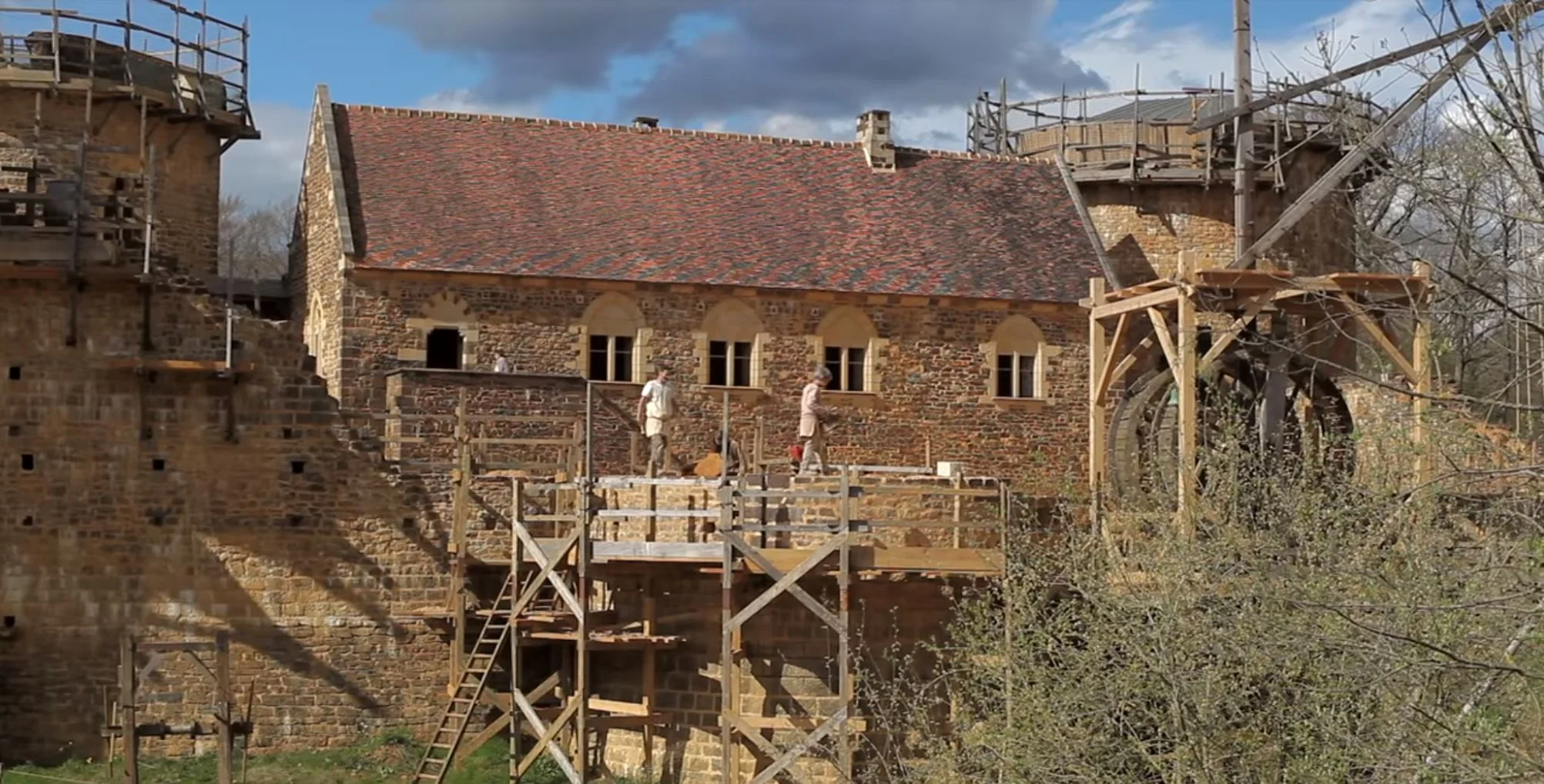 [VIDEO] Checking In on the Medieval Castle Being Built With 13th ...