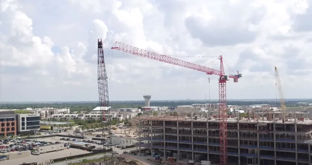 22 Construction Workers Injured Following Crane Accident on Austin, TX ...