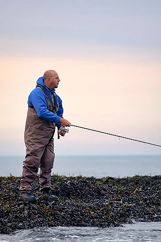 A firsthand account from a shore angler who was washed in off the west ...