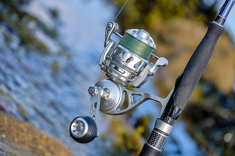 I had a quick go with the new waterproof and sealed Van Staal VR50 ...