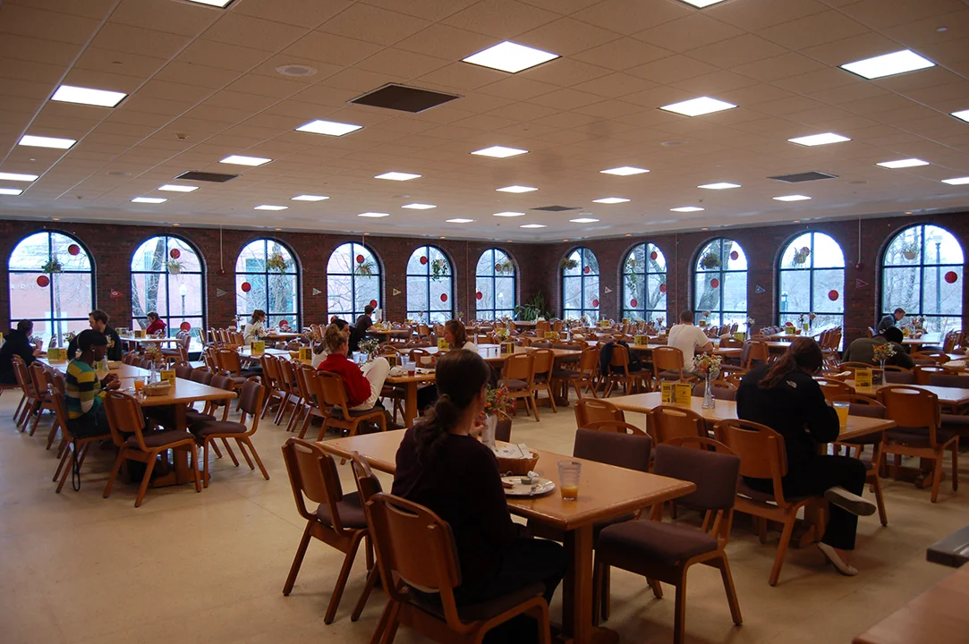 UConn Dining Halls: Where’s the best place to eat on campus? | The ...