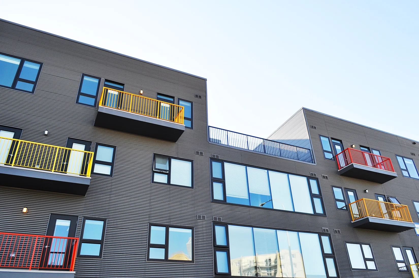 MoCo Condos — BLDG