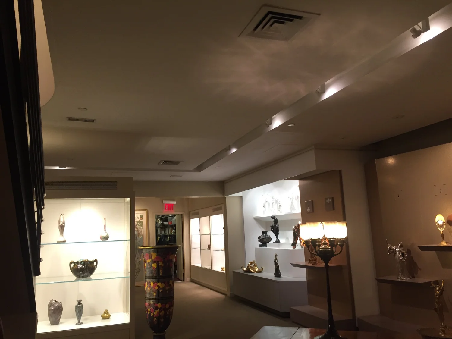 Macklowe Gallery — SRW