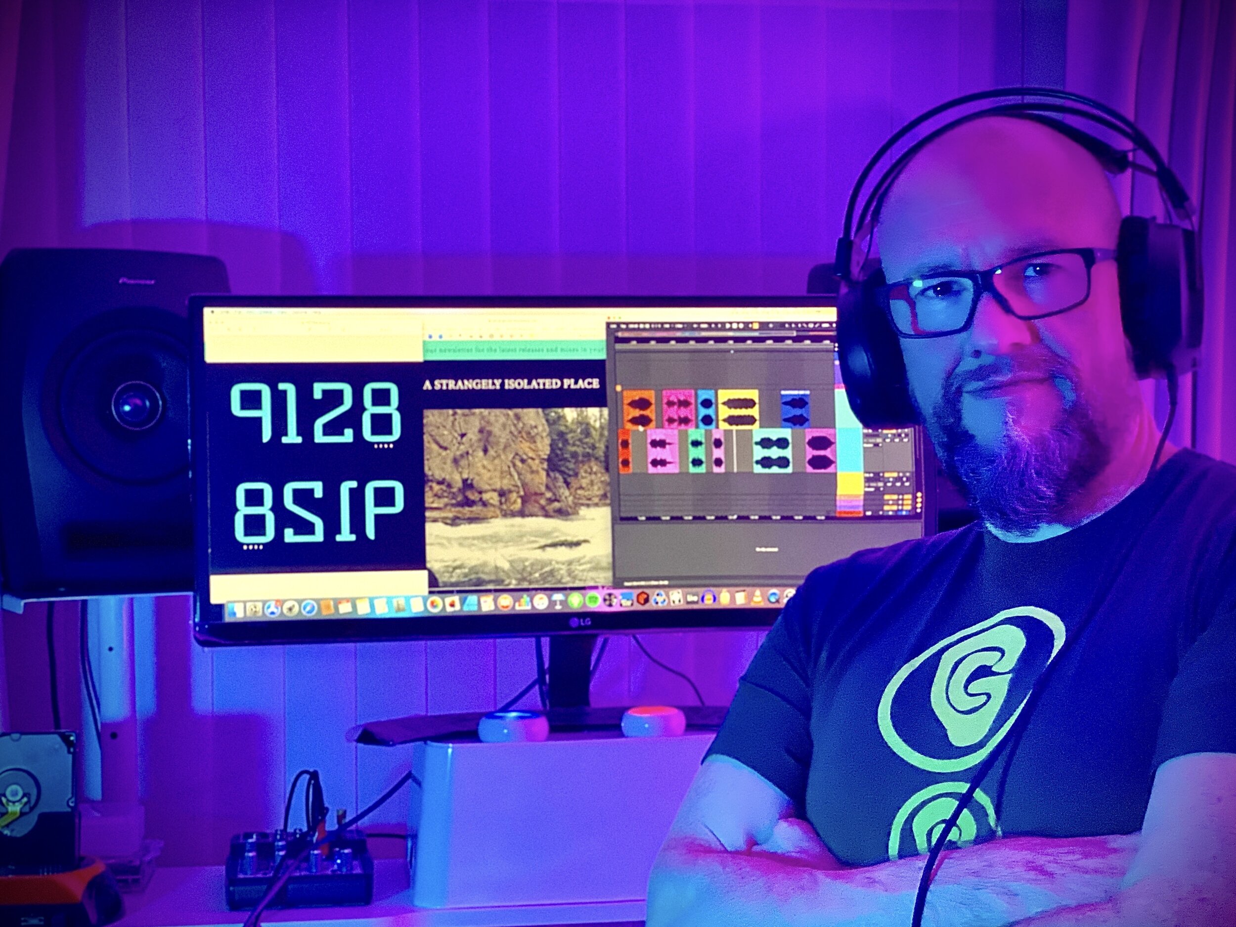 isolatedmix 100 Tom Middleton (Global Communication) — A STRANGELY ...