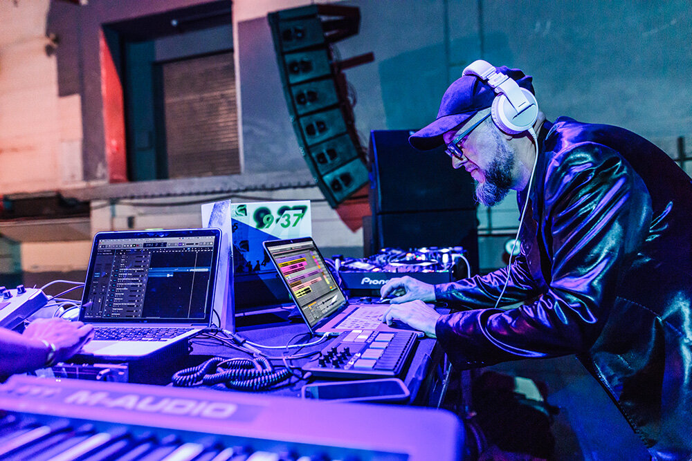 isolatedmix 100 Tom Middleton (Global Communication) — A STRANGELY ...