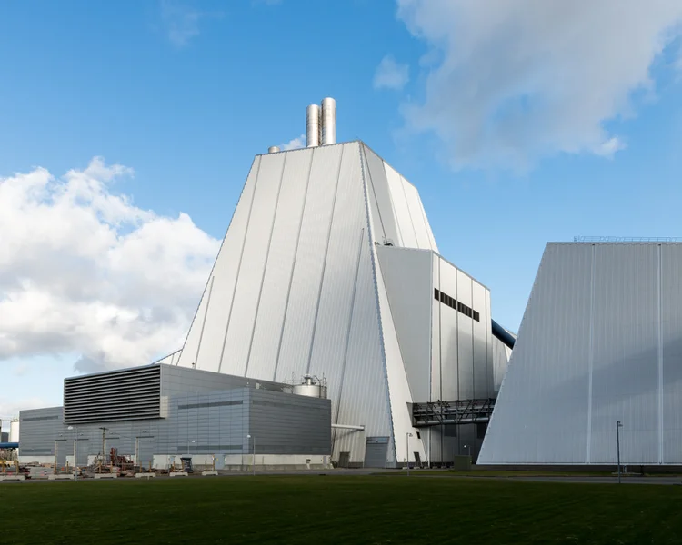 Inside One Of The World's Most Efficient Power Stations — Alastair ...